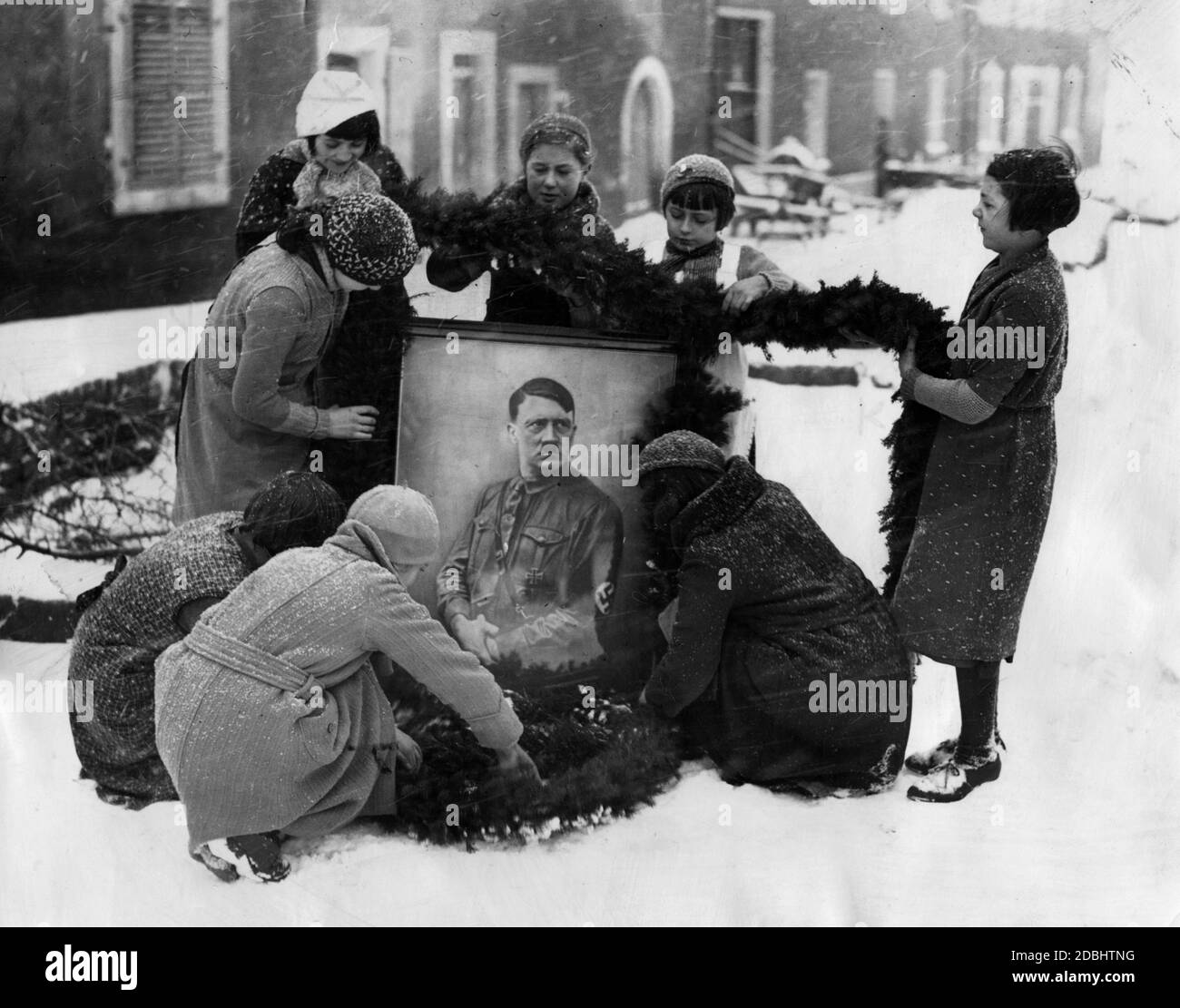Gemälde hitlers -Fotos und -Bildmaterial in hoher Auflösung - Seite 2 ...