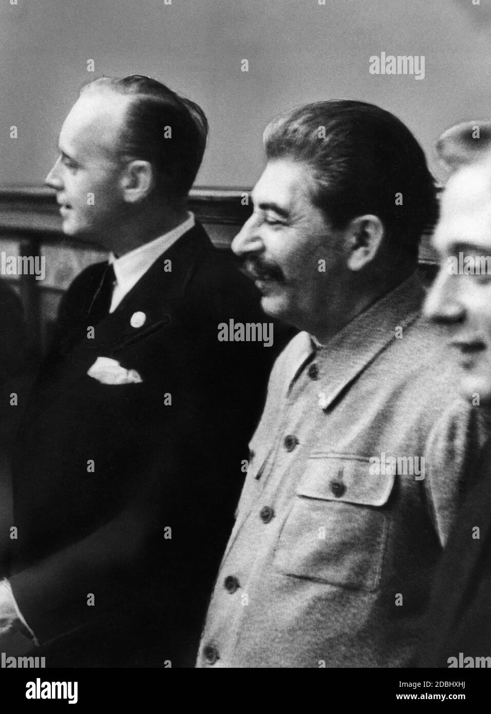 Hitler stalin pact Schwarzweiß-Stockfotos und -bilder - Alamy