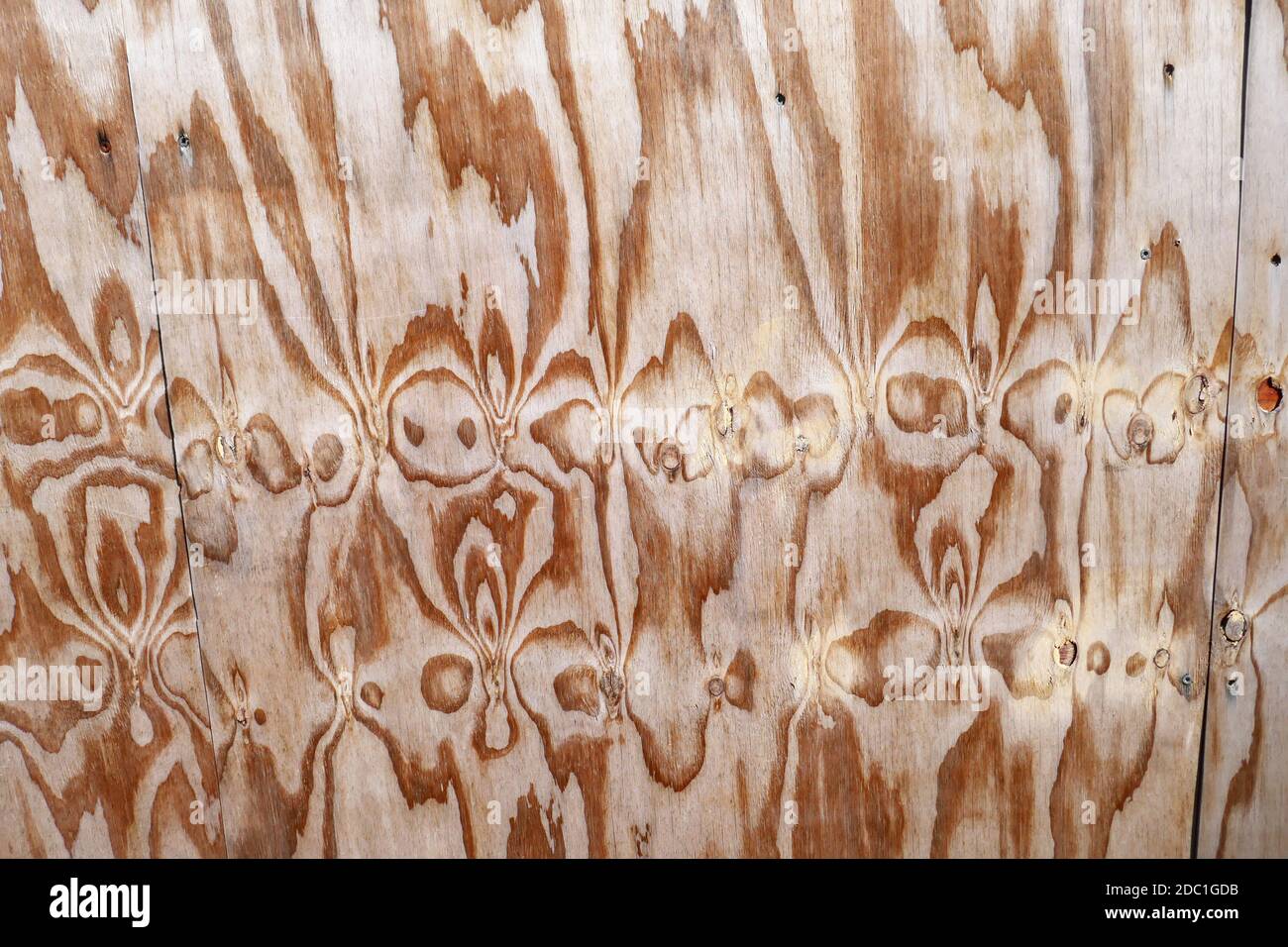 Furnier holz -Fotos und -Bildmaterial in hoher Auflösung – Alamy