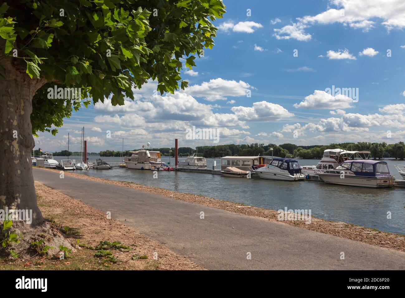 Rhein Main Kinzig Radweg Stockfotos und -bilder Kaufen - Alamy