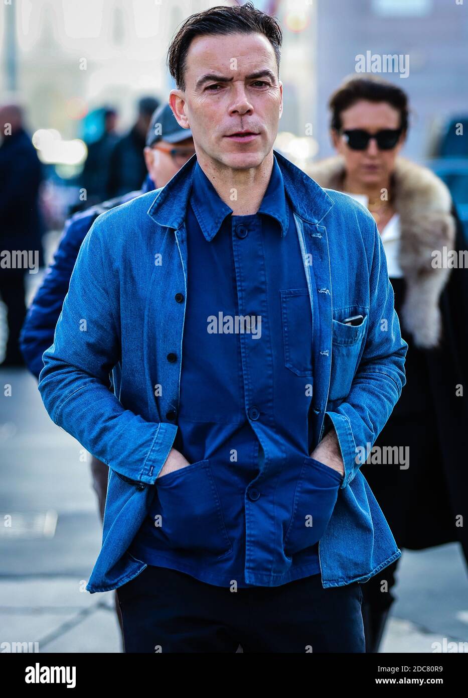 MAILAND, Italien- Februar 23 2019: Markus Ebner auf der Straße in ...