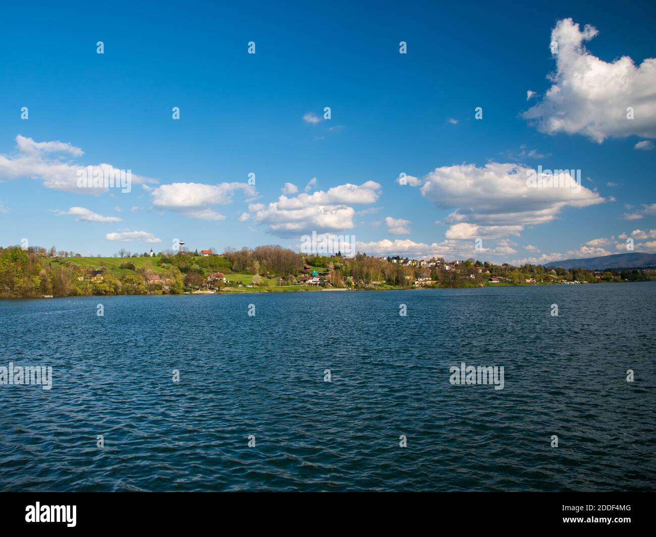 Reservoir zermanice -Fotos und -Bildmaterial in hoher Auflösung – Alamy