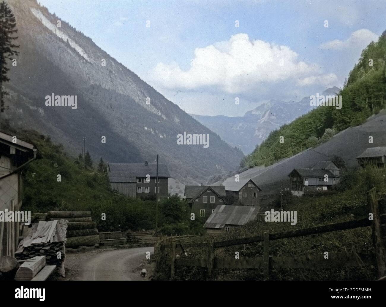 Im Isenthal Im Kanton Uri, Schweiz 1930er Jahre. Im Isenthal Tal im ...