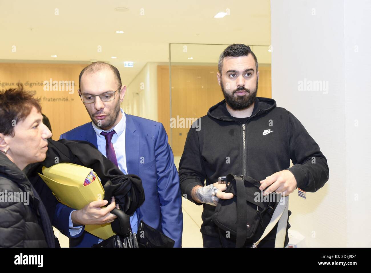 Leiter eric drouet -Fotos und -Bildmaterial in hoher Auflösung – Alamy