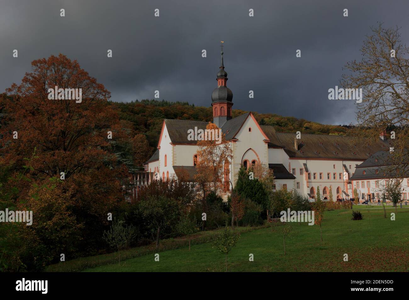 Eberbach Abtei Rheingau Deutschland Stockfotos und -bilder Kaufen - Alamy