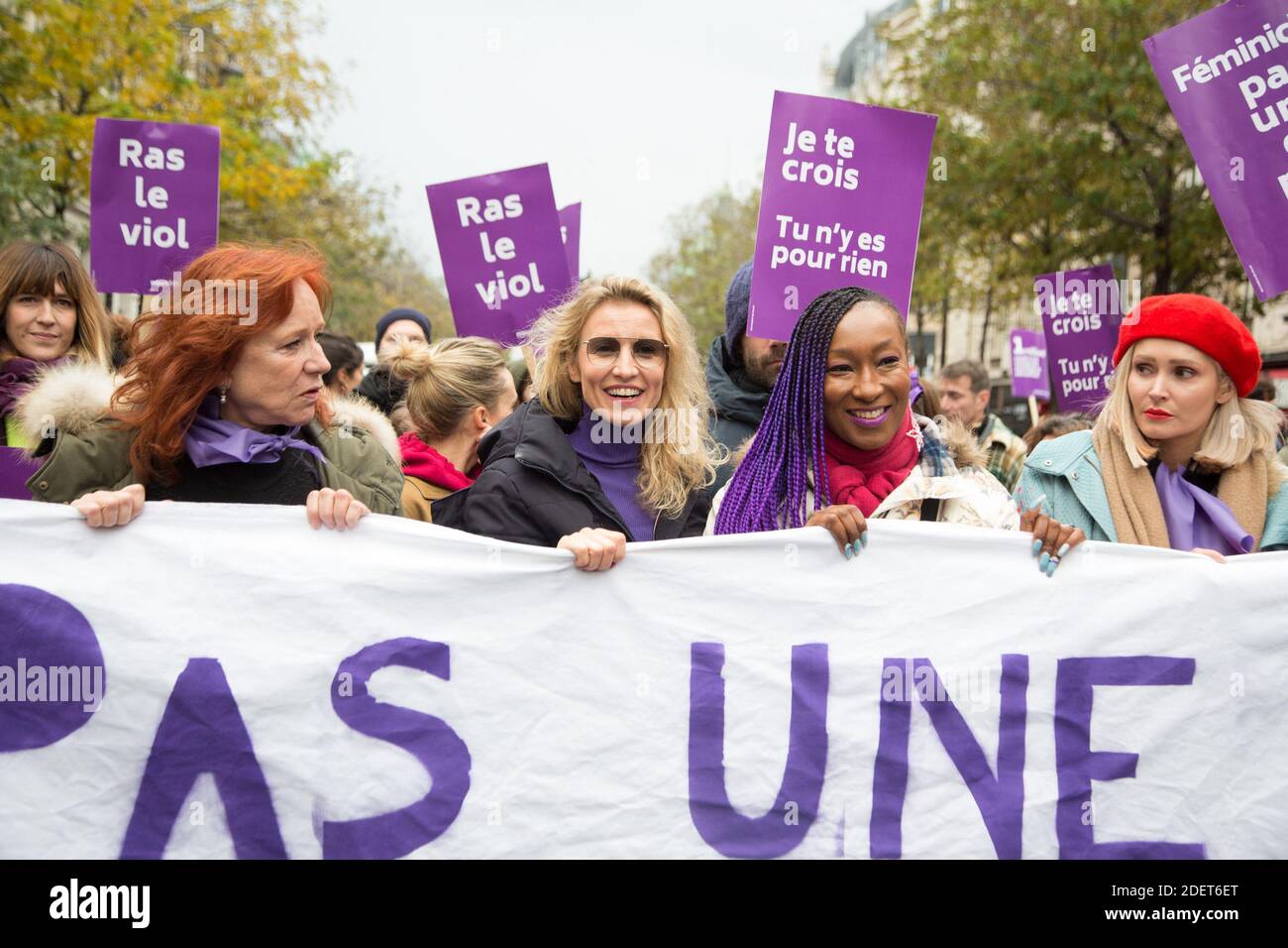 Daphne Burki, Eva Darlan, Anne Marivin, Alexandra Lamy, Nadege Bosson ...