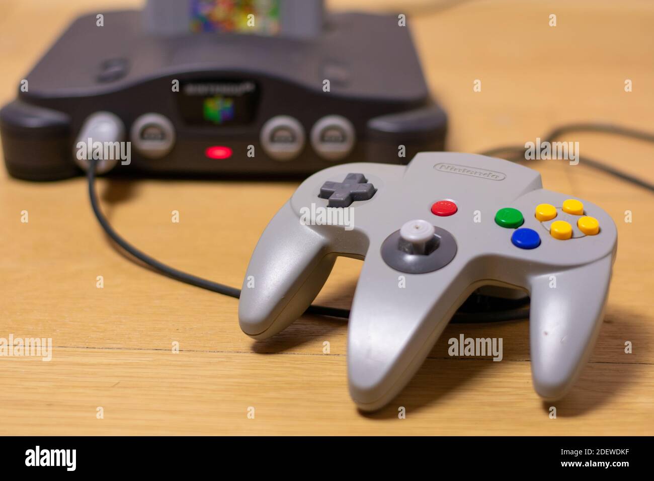 Nintendo 64 family -Fotos und -Bildmaterial in hoher Auflösung – Alamy