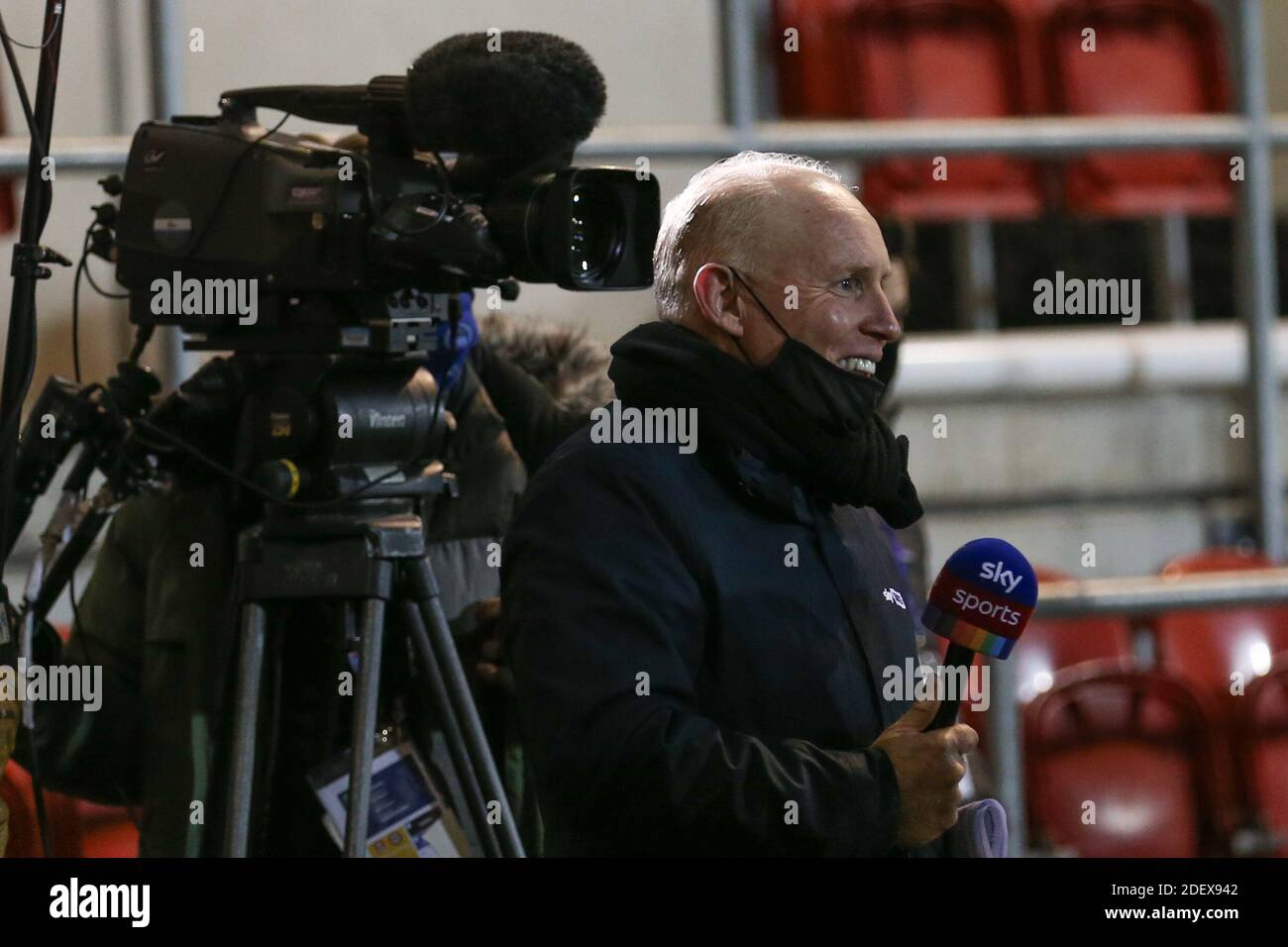 Englischer sportmoderator -Fotos und -Bildmaterial in hoher Auflösung ...