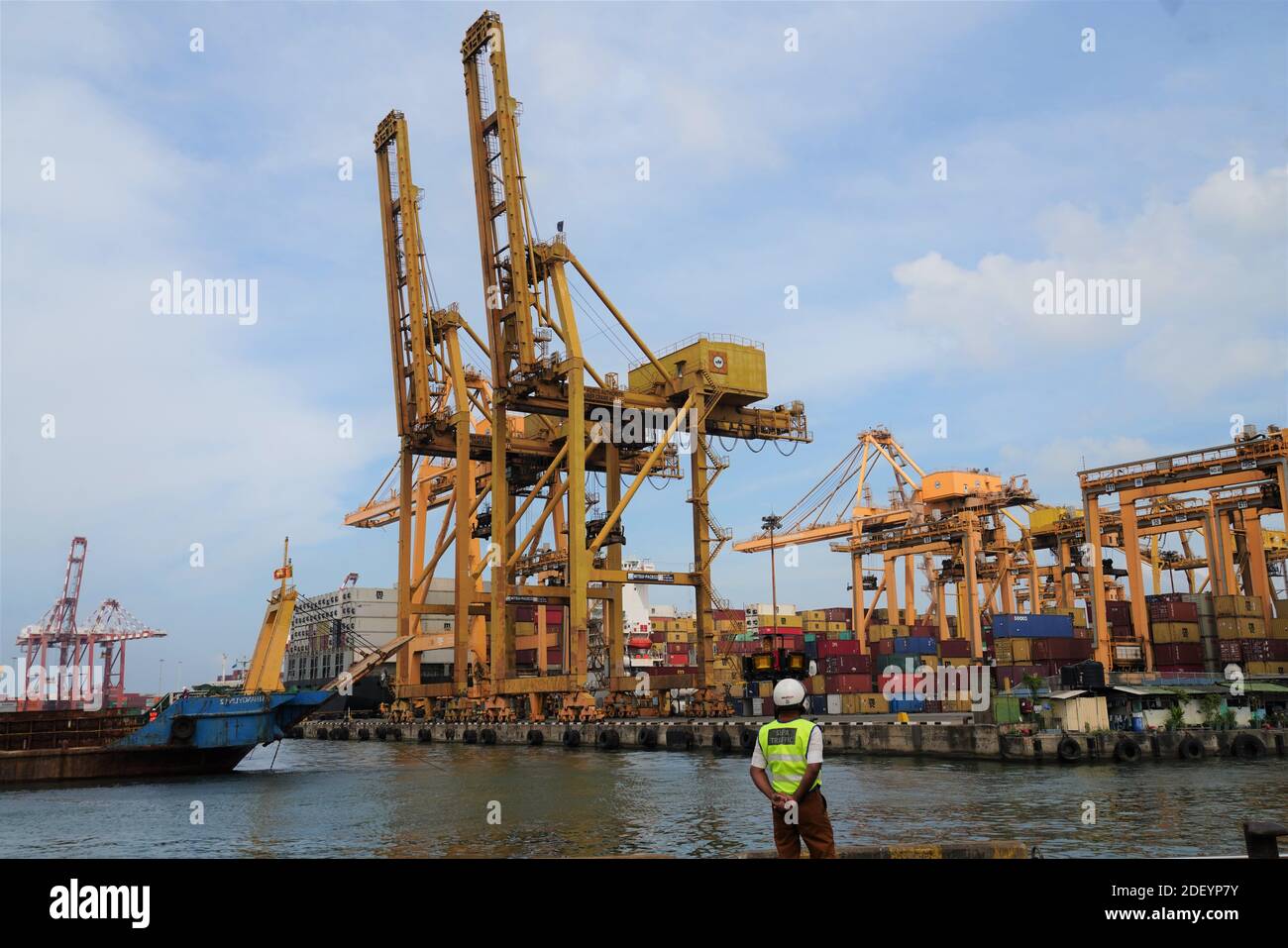 Colombo container port -Fotos und -Bildmaterial in hoher Auflösung – Alamy