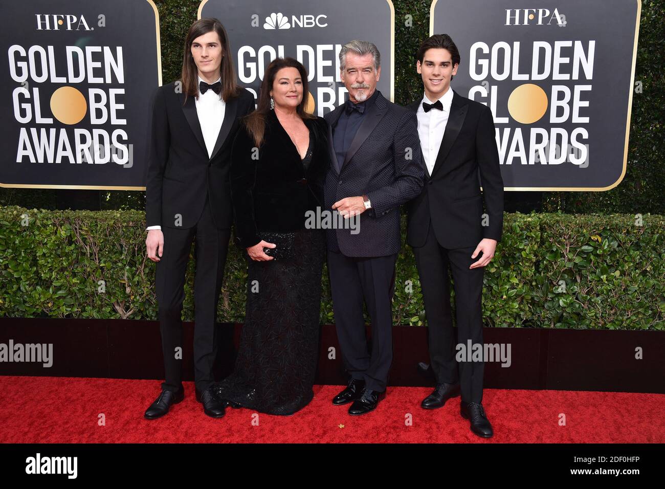 Dylan Brosnan, Keely Shaye Smith, Pierce Brosnan und Paris Brosnan, die ...