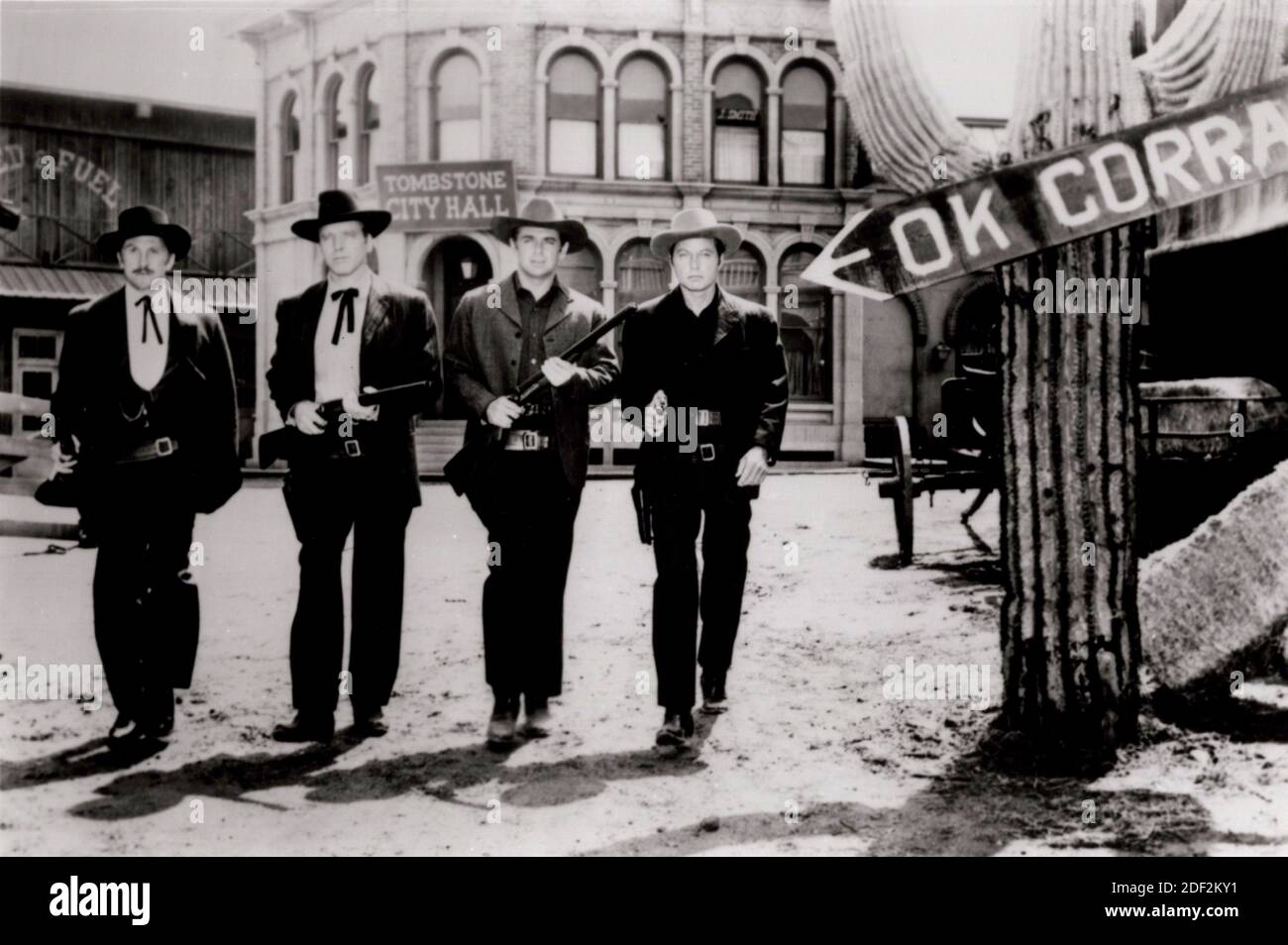 Douglas gunfight at the o k corral -Fotos und -Bildmaterial in hoher Auflösung – Alamy