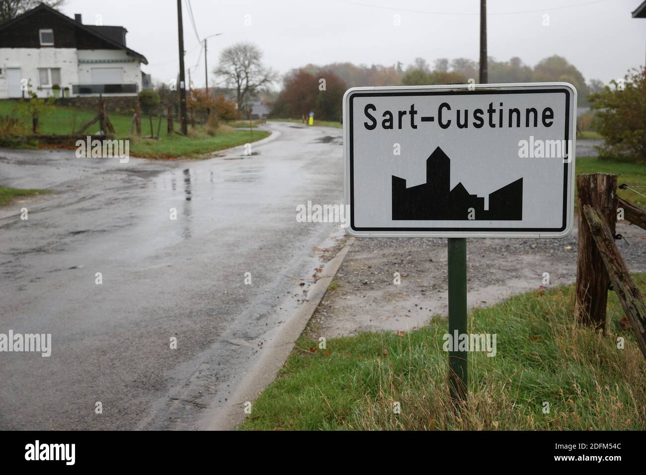 Sart custinne -Fotos und -Bildmaterial in hoher Auflösung – Alamy