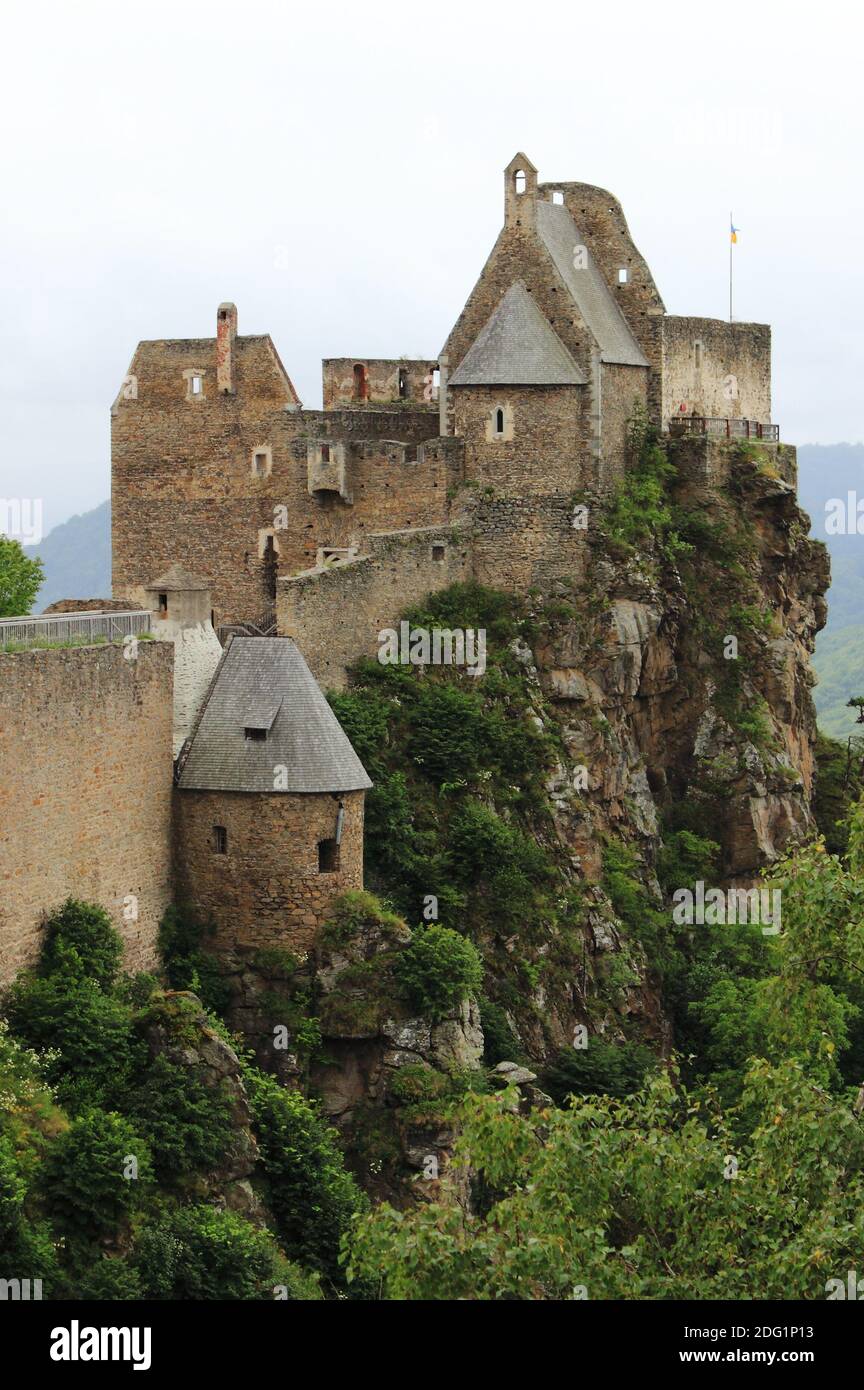 Ruine burg aggstein -Fotos und -Bildmaterial in hoher Auflösung – Alamy