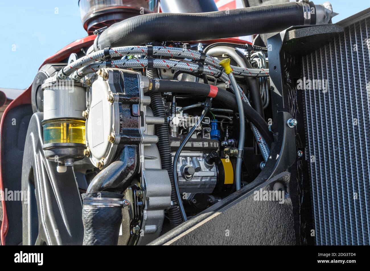 Tractor motor -Fotos und -Bildmaterial in hoher Auflösung – Alamy