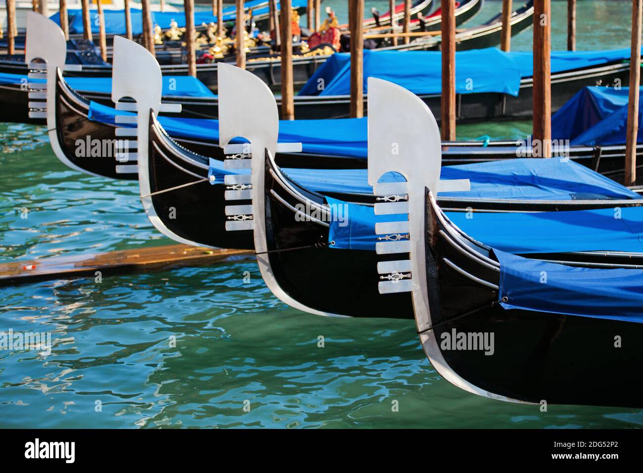 Eine gondel rudern -Fotos und -Bildmaterial in hoher Auflösung – Alamy