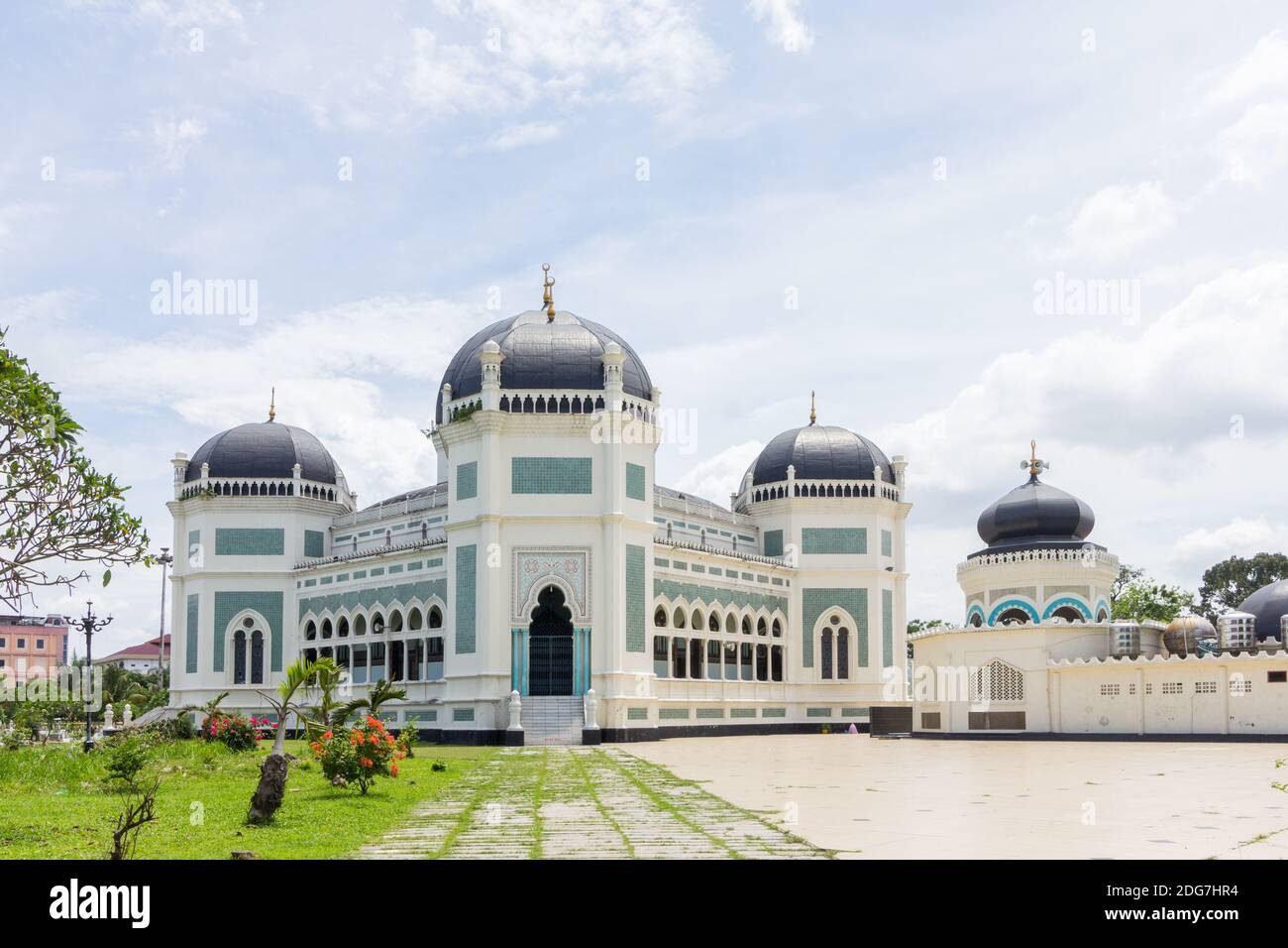 Masjid raya al mashun -Fotos und -Bildmaterial in hoher Auflösung – Alamy