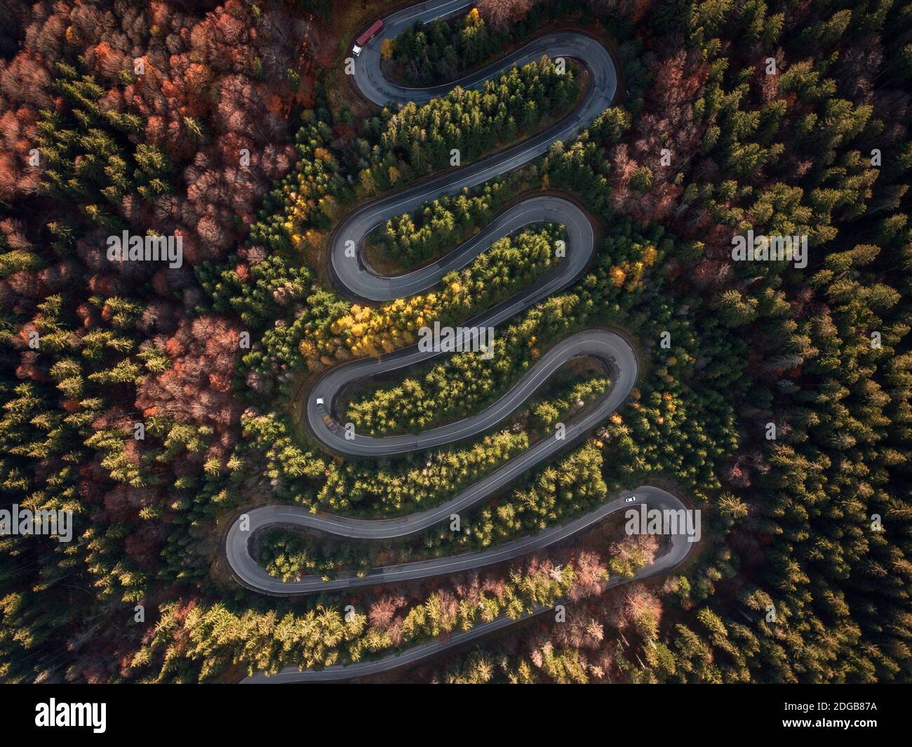 Kurvige landschaft -Fotos und -Bildmaterial in hoher Auflösung – Alamy