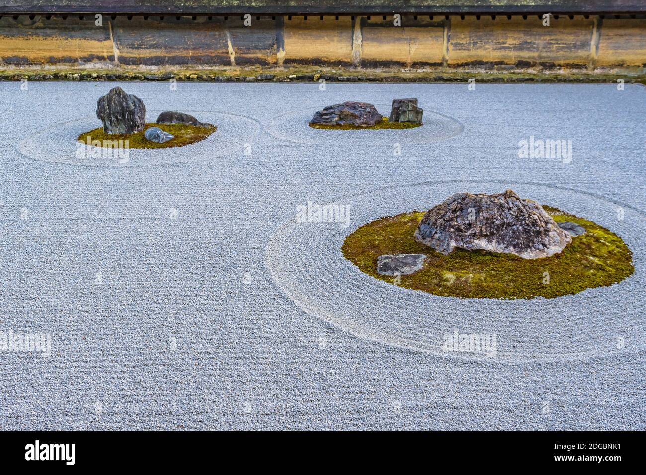 Japan buddhistischer tempel -Fotos und -Bildmaterial in hoher Auflösung ...
