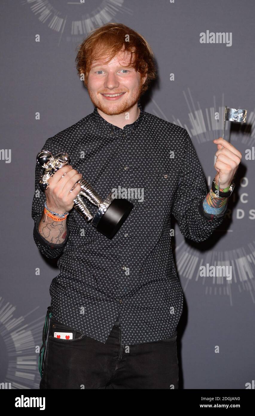 Ed sheeran backstage -Fotos und -Bildmaterial in hoher Auflösung – Alamy