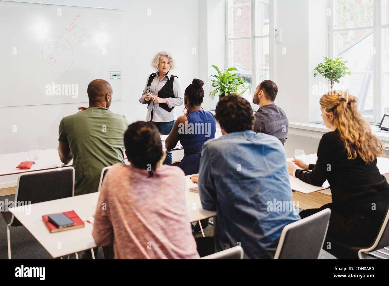 Gruppe der klassenlehrer -Fotos und -Bildmaterial in hoher Auflösung ...