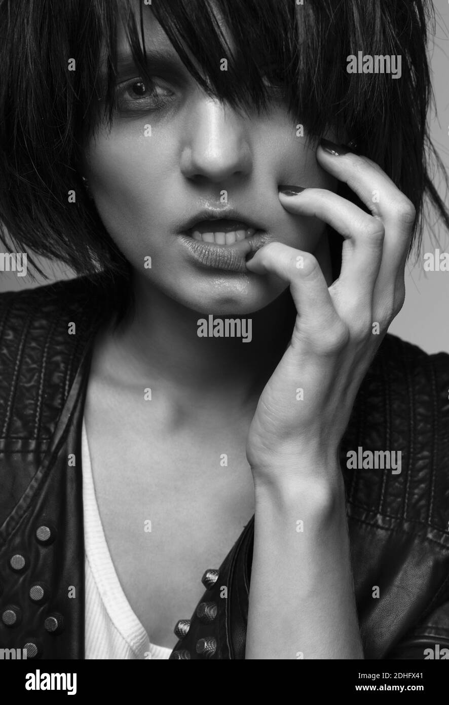 Heroin chic -Fotos und -Bildmaterial in hoher Auflösung – Alamy
