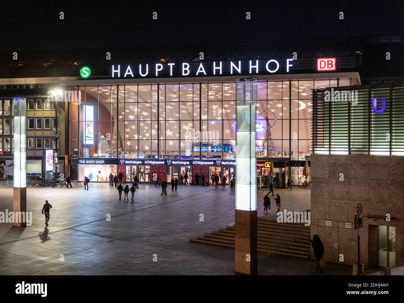 Haupteingang hauptbahnhof köln -Fotos und -Bildmaterial in hoher ...