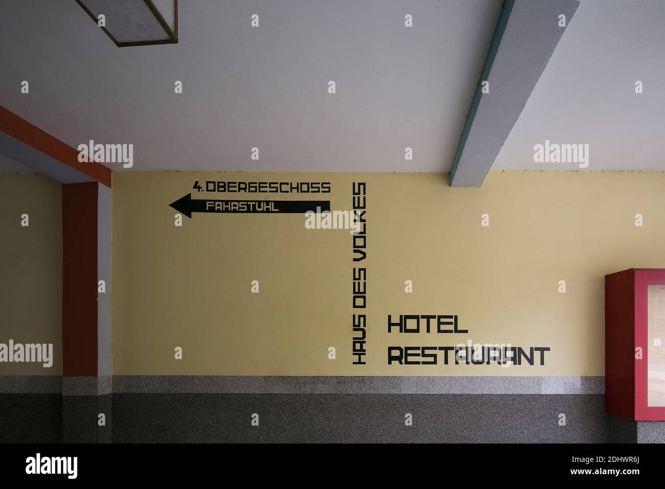 Probezella, HAUS DES VOLKES, 1925-1927 von Alfred Arndt, Durchgang im ...