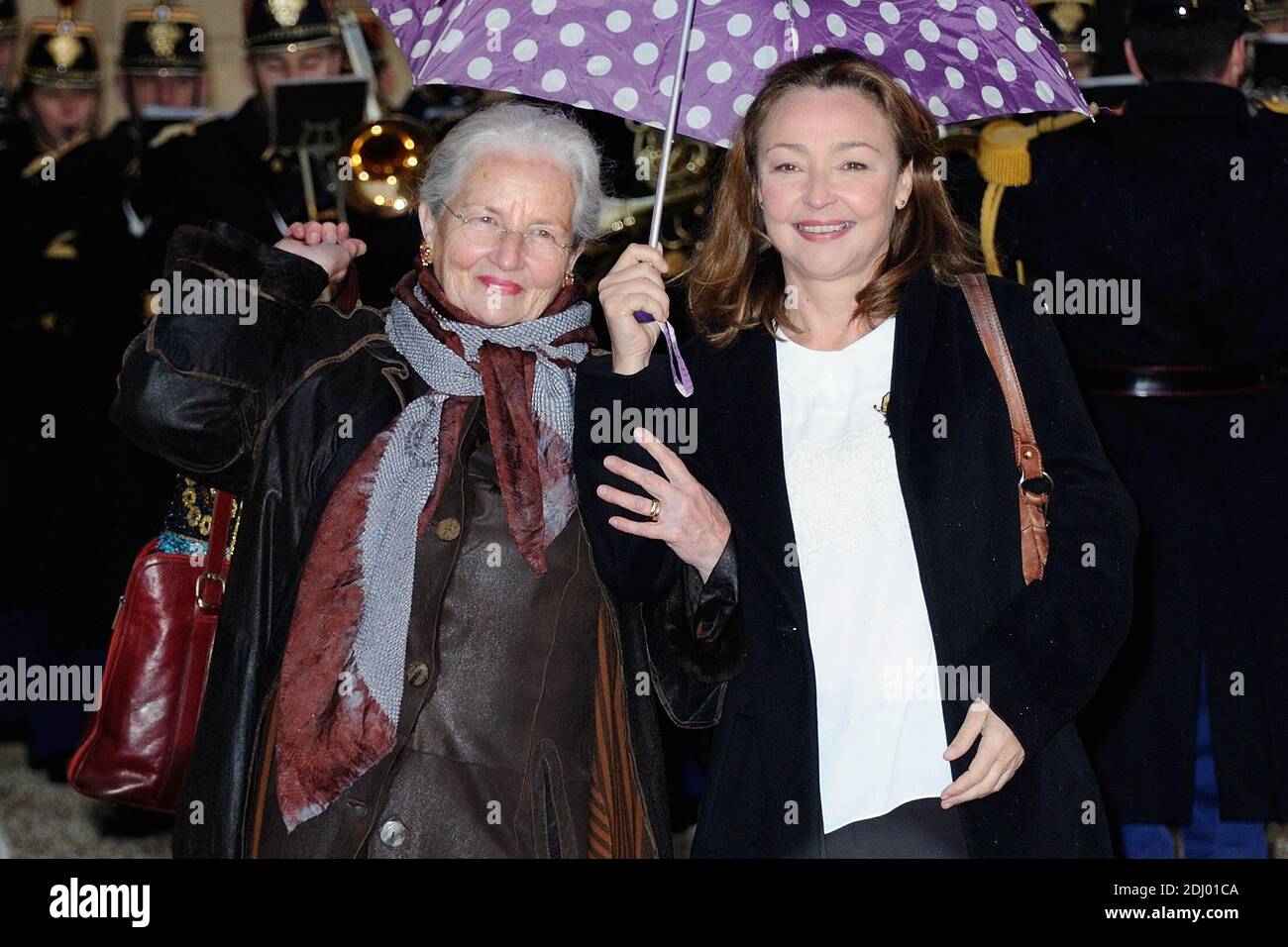 Catherine Frot und ihre Mutter nahmen am Staatsessen Teil, das zu Ehren ...