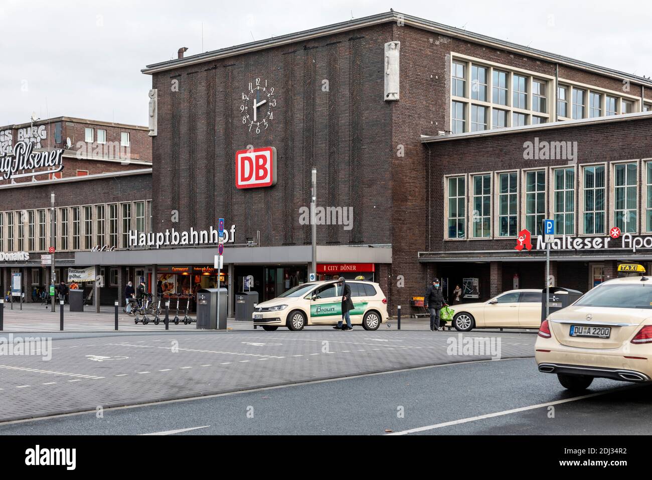 Duisburger hauptbahnhof -Fotos und -Bildmaterial in hoher Auflösung – Alamy