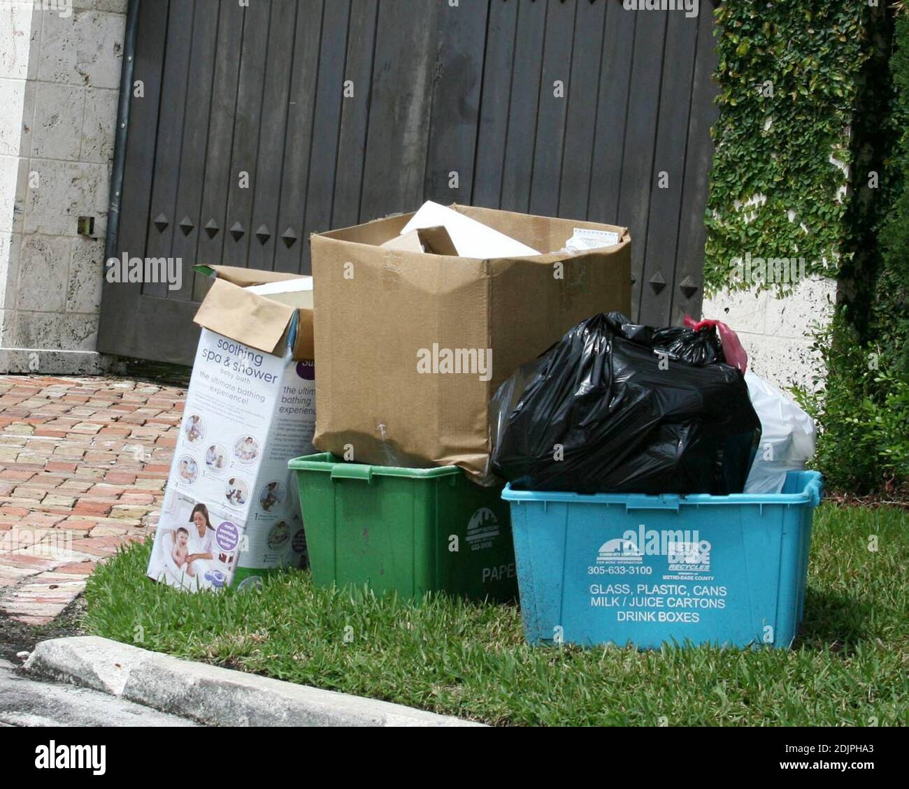 Matt damon und isabella damon -Fotos und -Bildmaterial in hoher ...