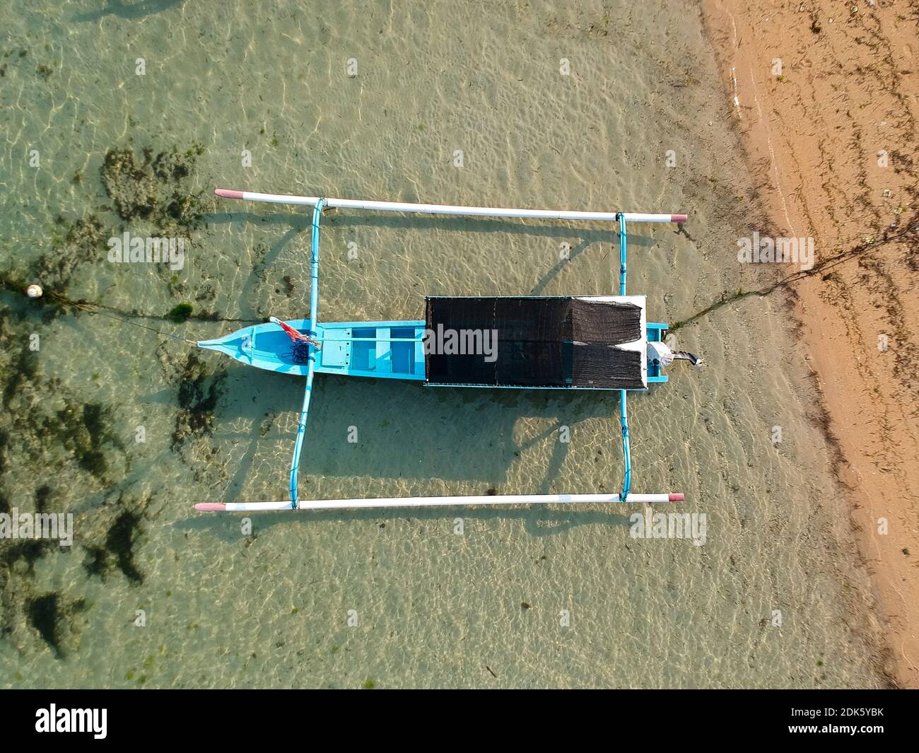 Ruderboot von oben gesehen -Fotos und -Bildmaterial in hoher Auflösung ...