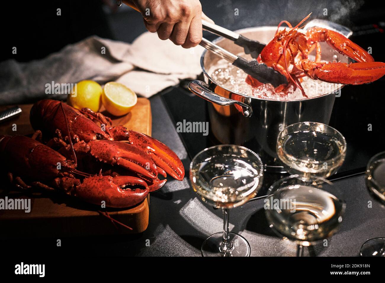 Kochen sie trinkwasser -Fotos und -Bildmaterial in hoher Auflösung – Alamy