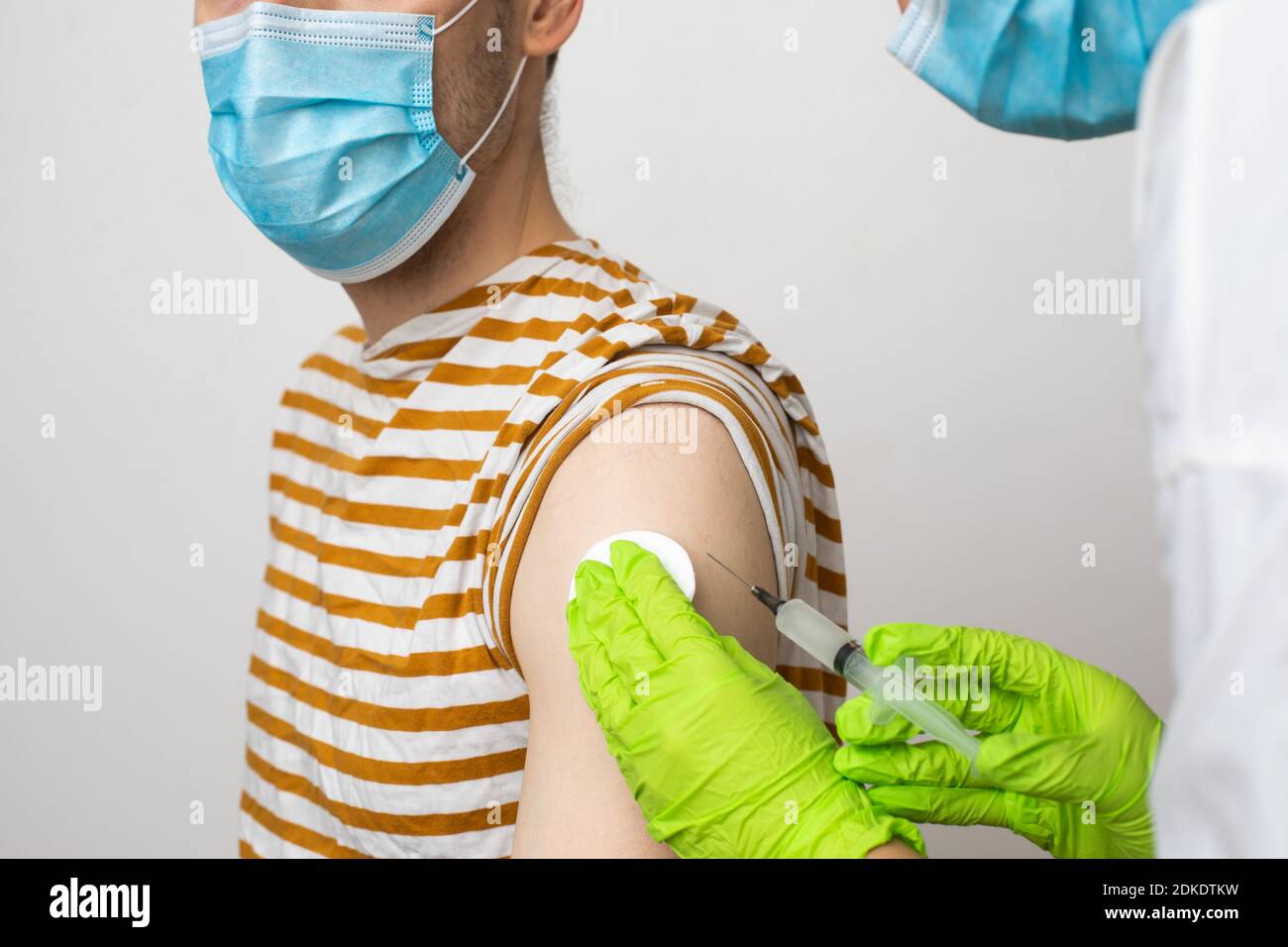 Covid 19 impfstoff -Fotos und -Bildmaterial in hoher Auflösung – Alamy