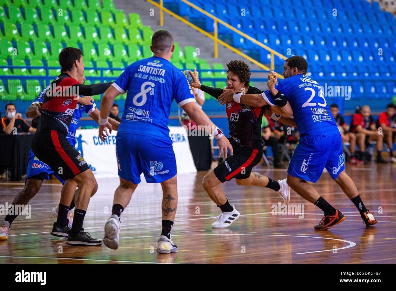 ARUJÁ, SP - 15.12.2020: 1 DIA da LIGA NACIONAL DE HANDEBOL 2020 - Spiel ...