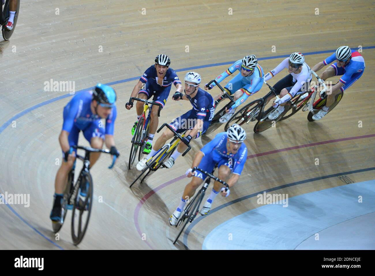 Die Franzosen Bryan Coquard und Morgan Kneisky treten am 22. Februar ...