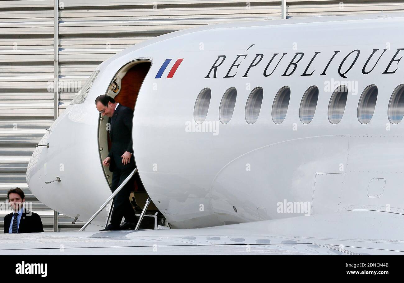 Serge Dassault besucht am 4. März 2015 die Montagelinie des ...