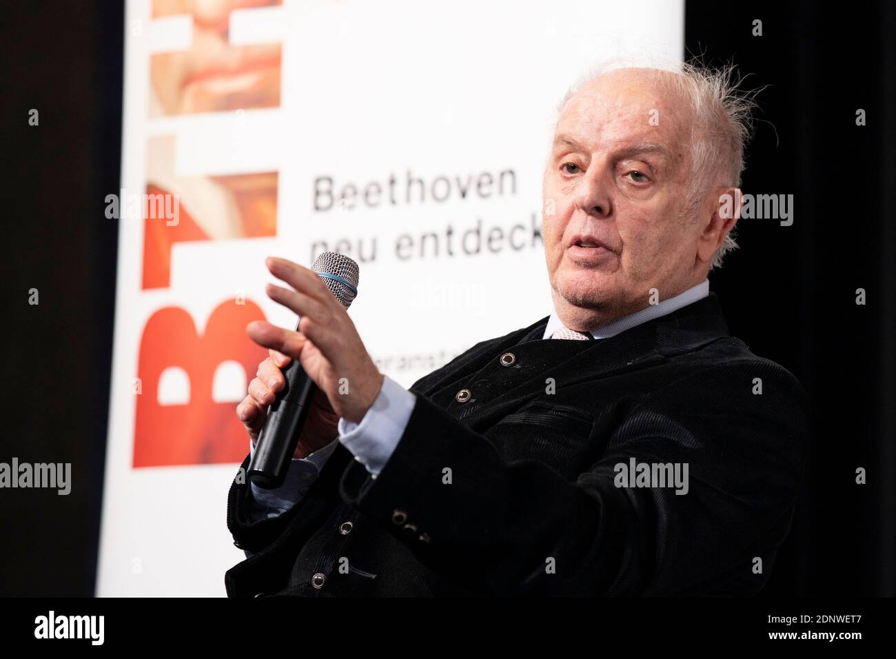 Conductor Daniel BARENBOIM (middle) in an interview after the rehearsal ...