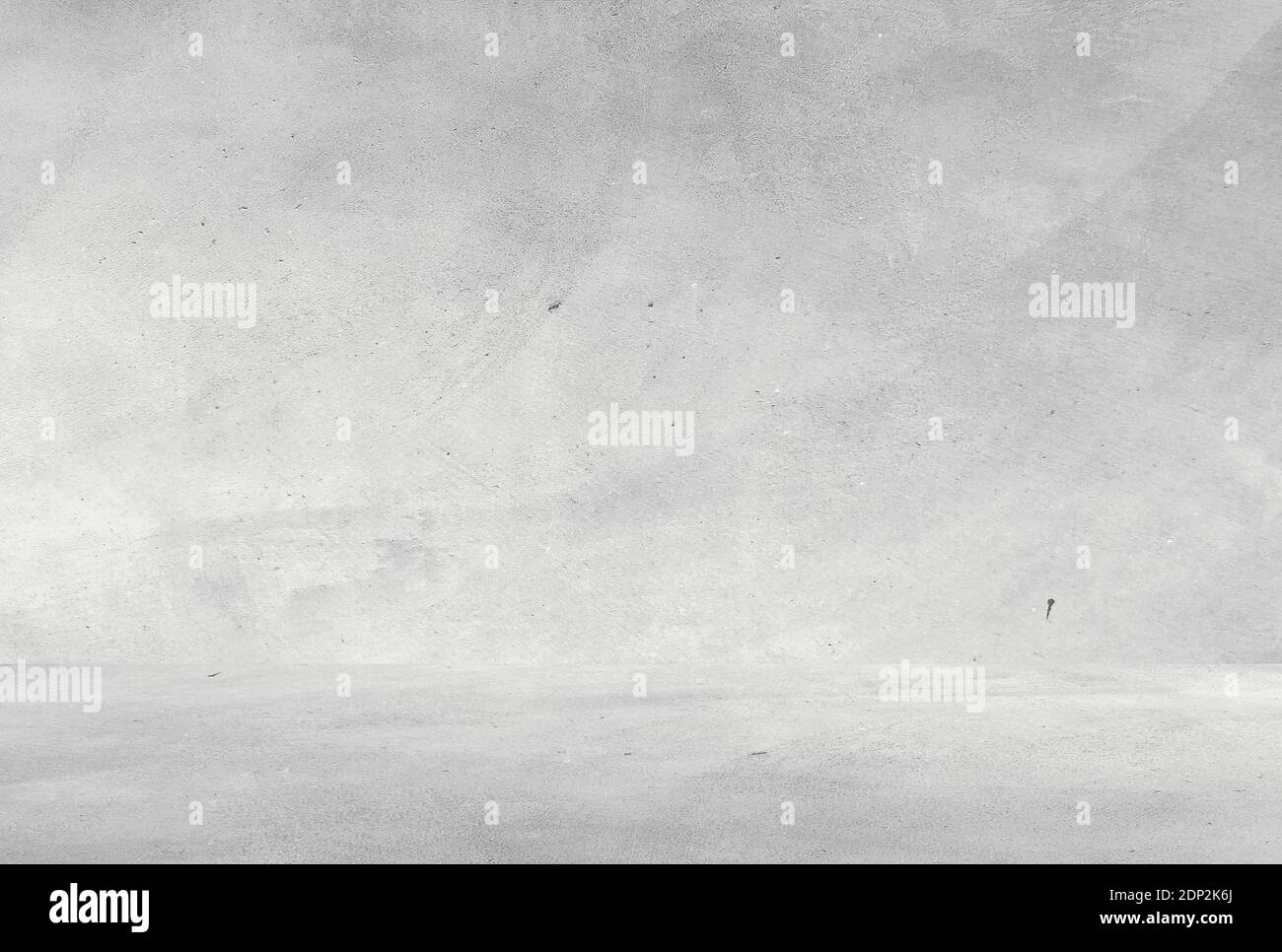 Grungiger weißer Hintergrund aus Naturzement oder Stein alter Struktur ...
