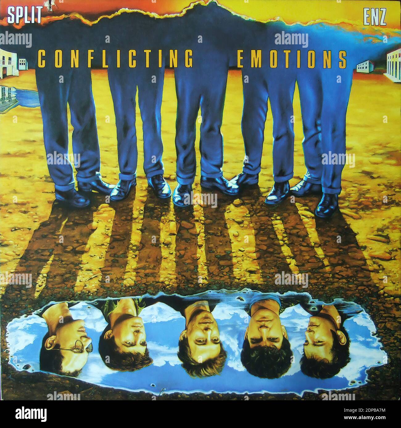 Split Enz - widersprüchliche Emotionen - Vintage Vinyl Album Cover Stockfotografie - Alamy