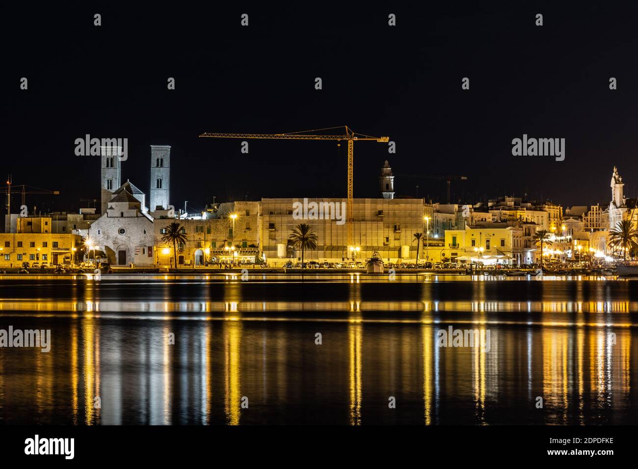 Cattedrale di molfetta -Fotos und -Bildmaterial in hoher Auflösung – Alamy