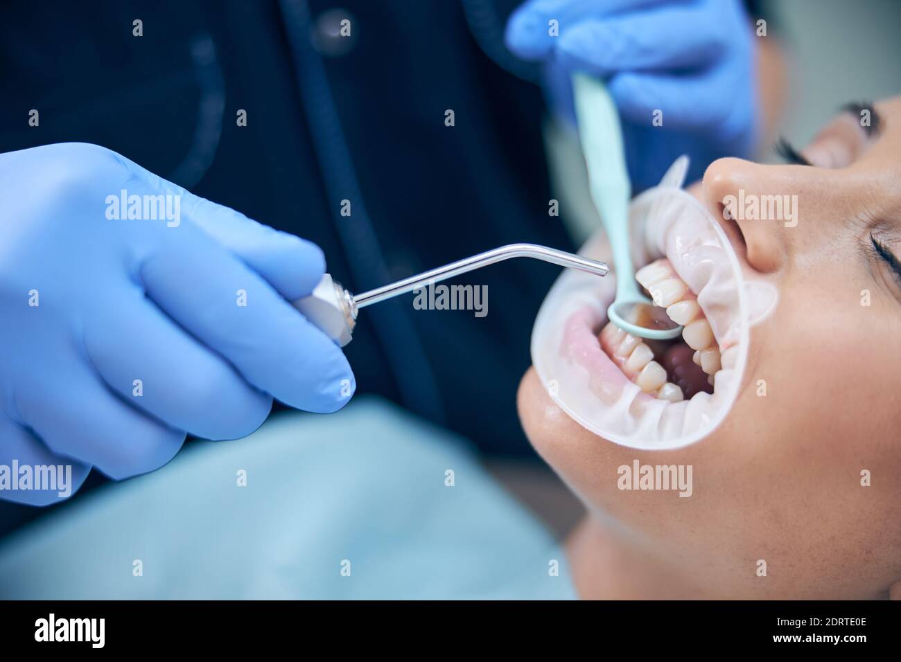 Zahnarzt Bohren Frau Stockfotos und -bilder Kaufen - Alamy