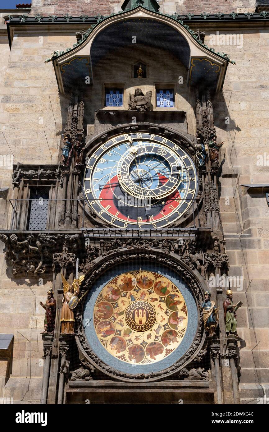Prager rathausuhr -Fotos und -Bildmaterial in hoher Auflösung – Alamy