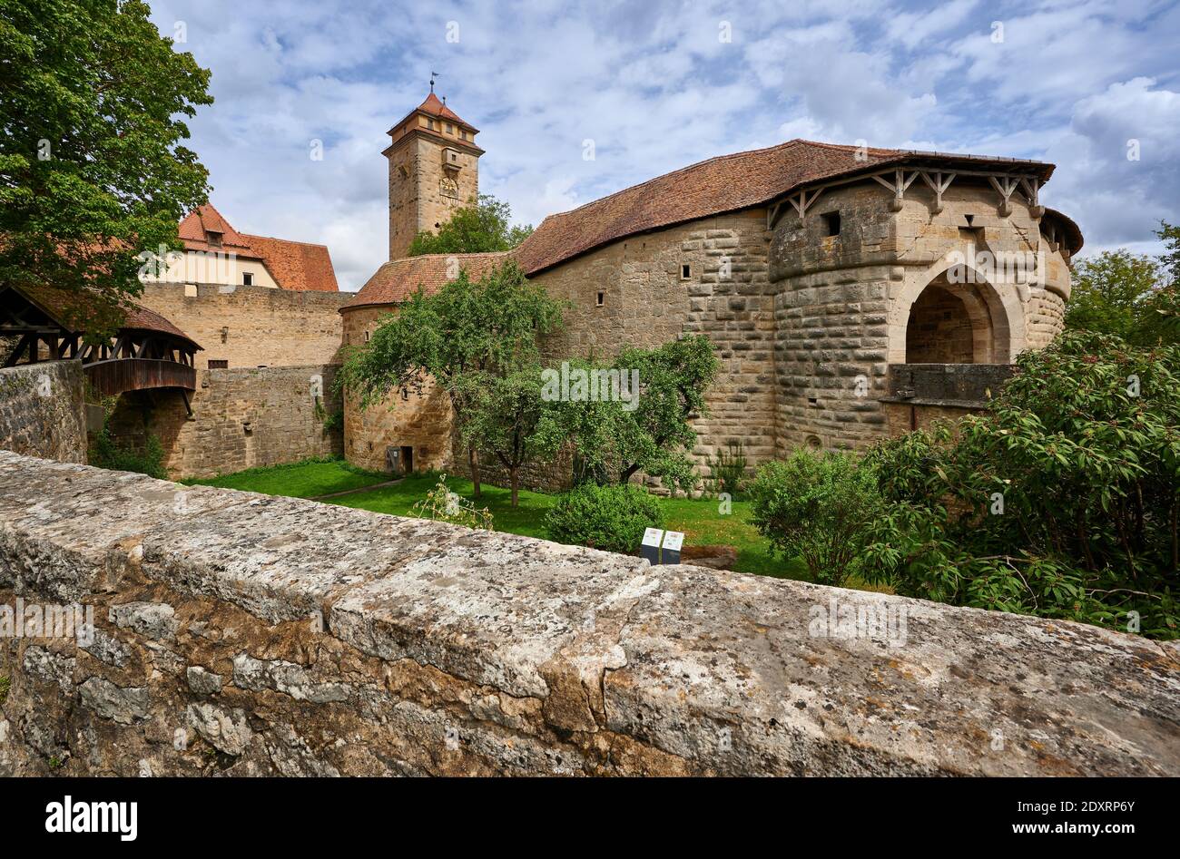 Spitaltor und Spitalbastion, Stadtmauer von Rothenburg ob der Tauber ...