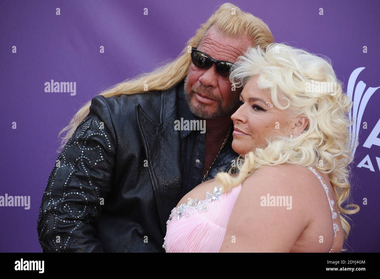 Beth chapman und hund chapman -Fotos und -Bildmaterial in hoher ...