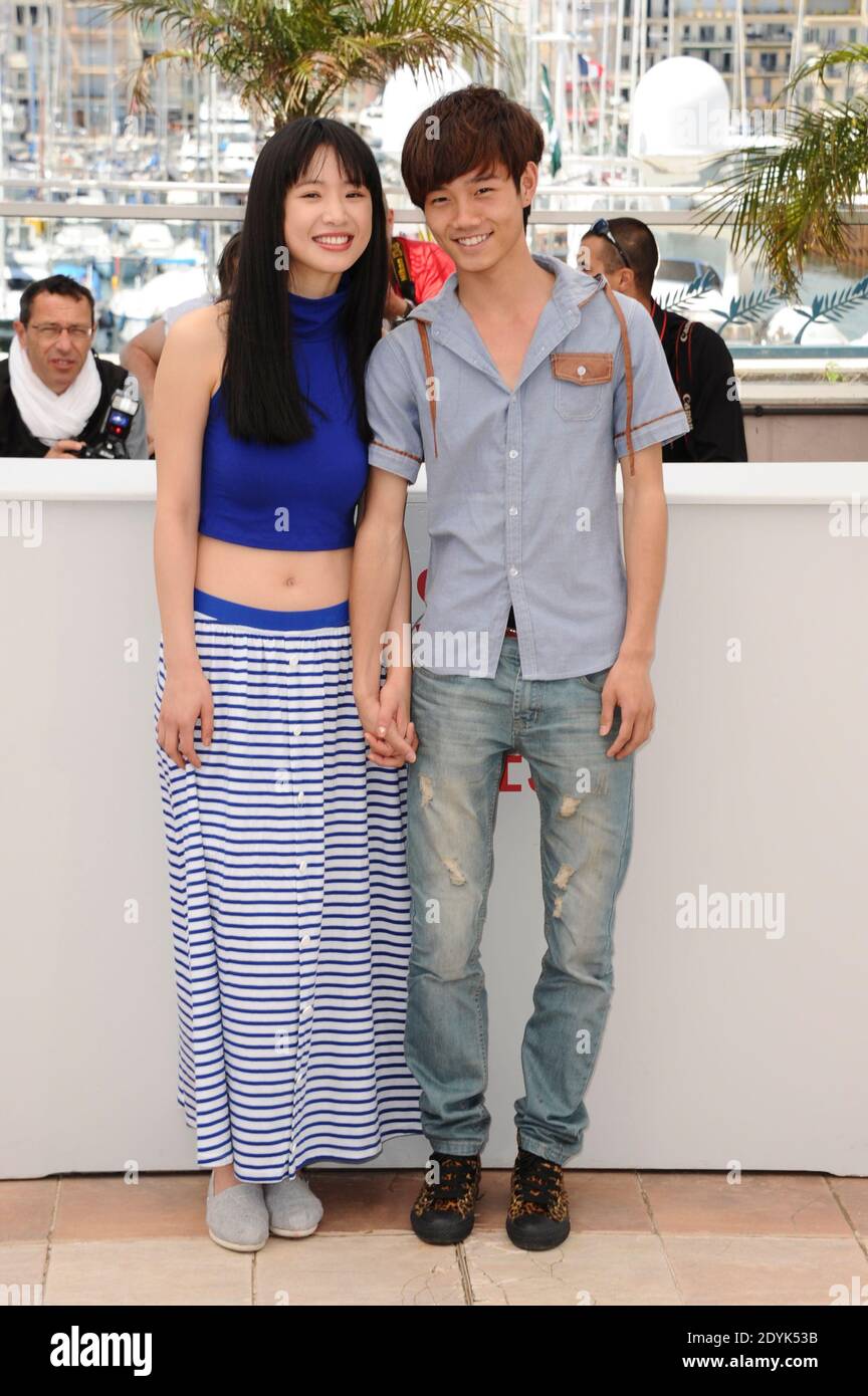 Meng Li und Lashan Luo posieren bei der Fotozelle "Tian Zhu Ding" ("A Touch of Sin"), die am 17 ...