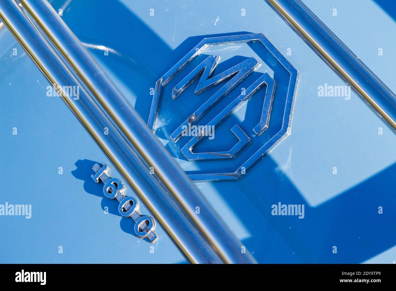 Mg emblem -Fotos und -Bildmaterial in hoher Auflösung – Alamy