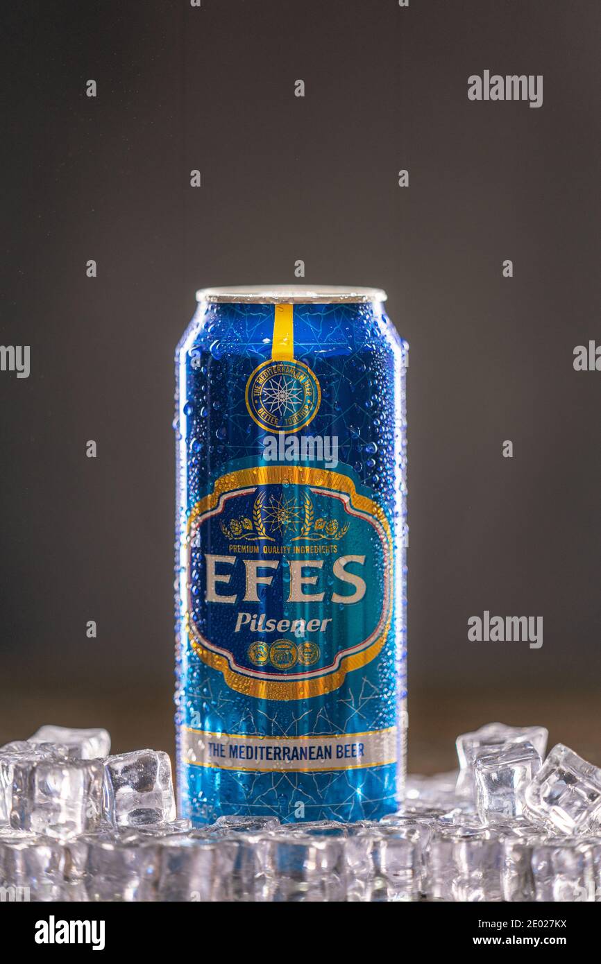 Efes pilsen bier -Fotos und -Bildmaterial in hoher Auflösung – Alamy