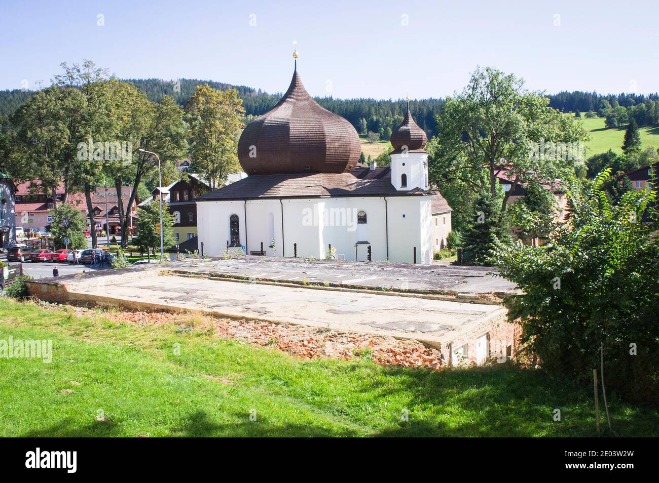 Die barocke Kirche der Jungfrau Maria, des Helfers vom Stern in Zelezna ...