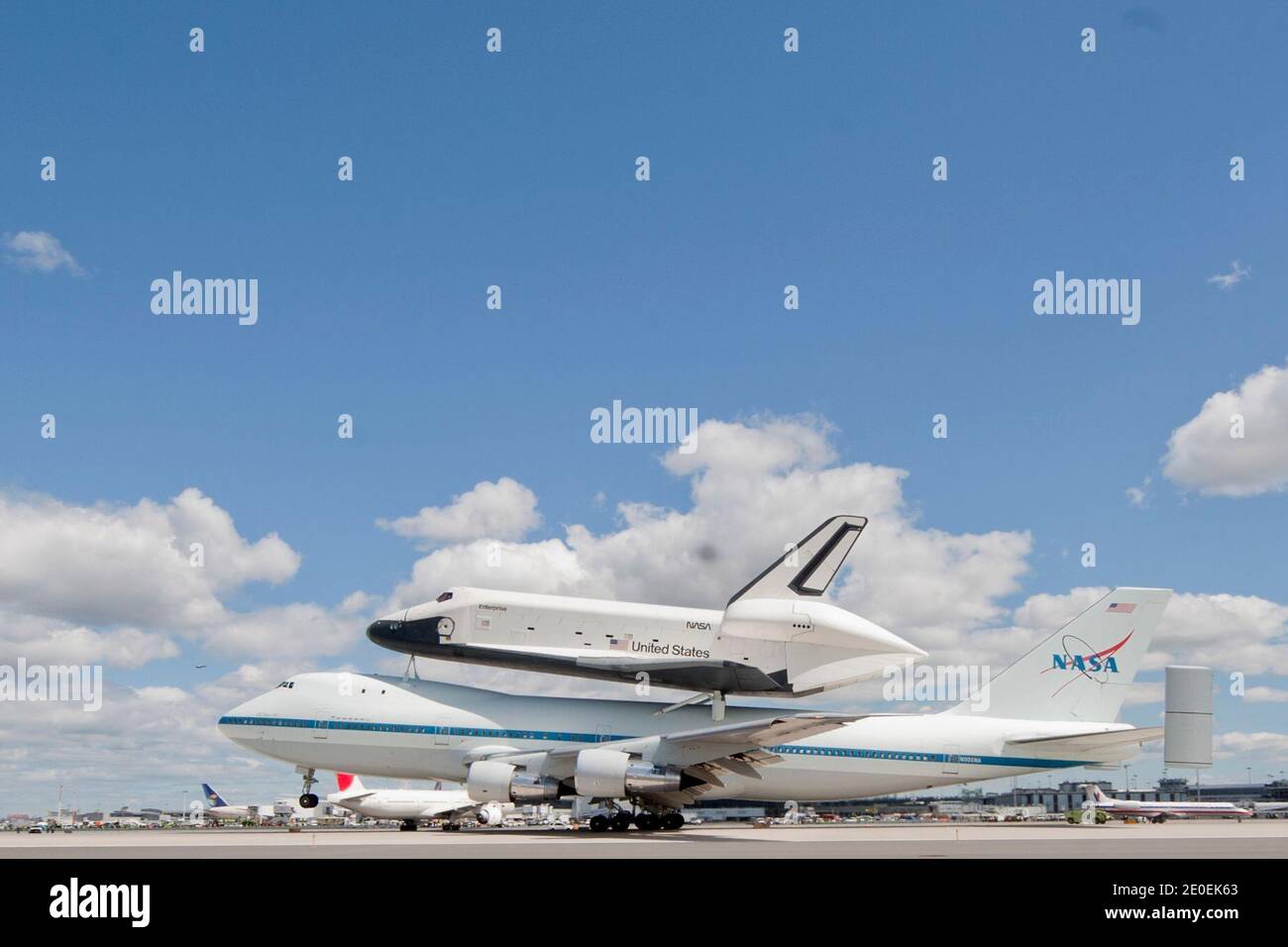Enterprise Shuttle Crew (l-r) Ace Beall, Henry Taylor, Darrell Hood ...