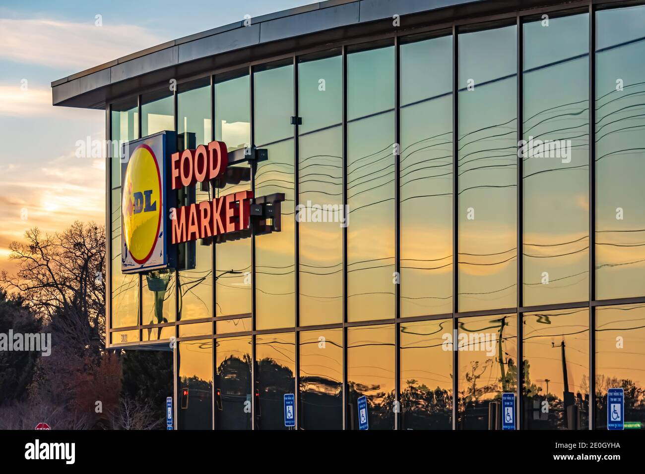 Lidl lebensmittel -Fotos und -Bildmaterial in hoher Auflösung – Alamy
